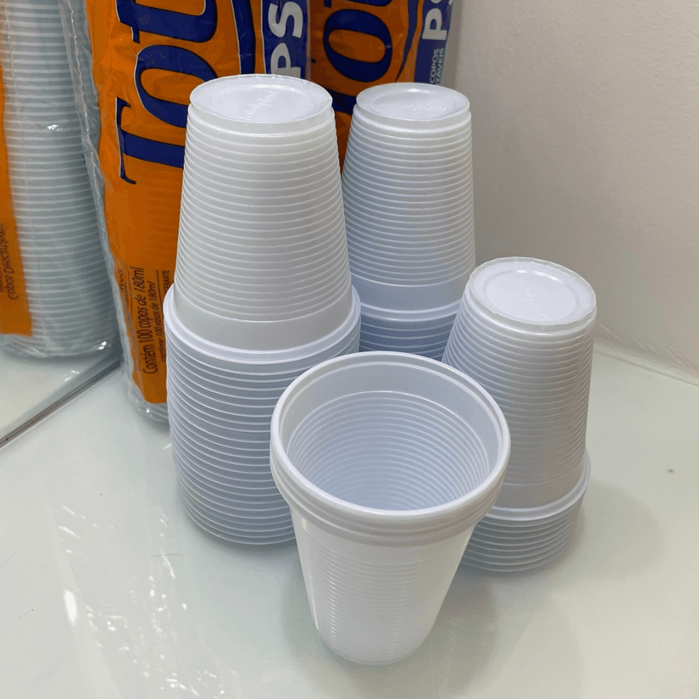 Copo Descartável Branco 180ml PS TotalPlast 2.500 unidades